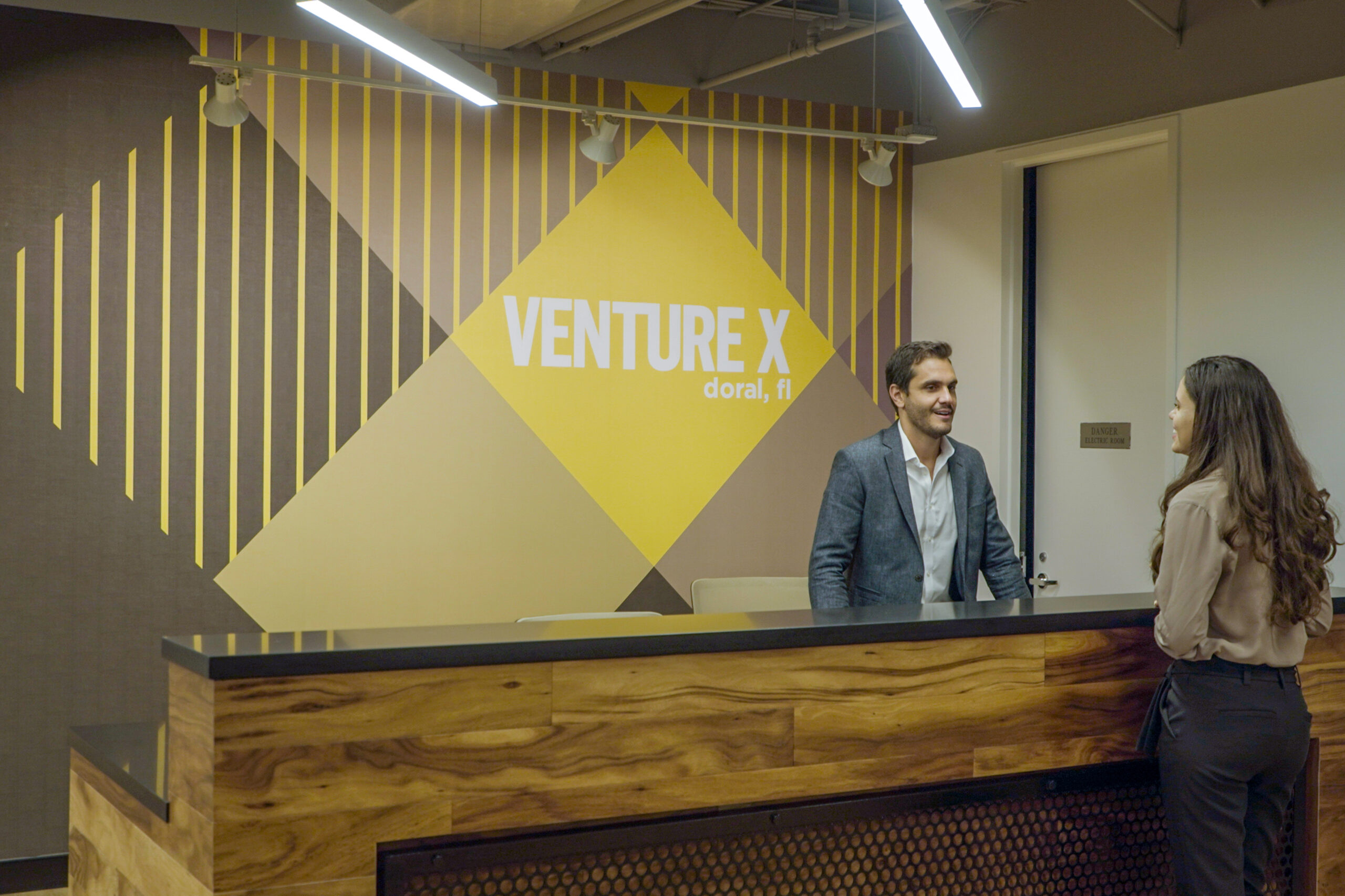 3 Qualities of a Great Coworking Receptionist